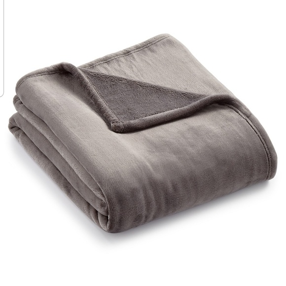 Charter Club | Bedding | Charter Club Cozy Plush Throw | Poshmark